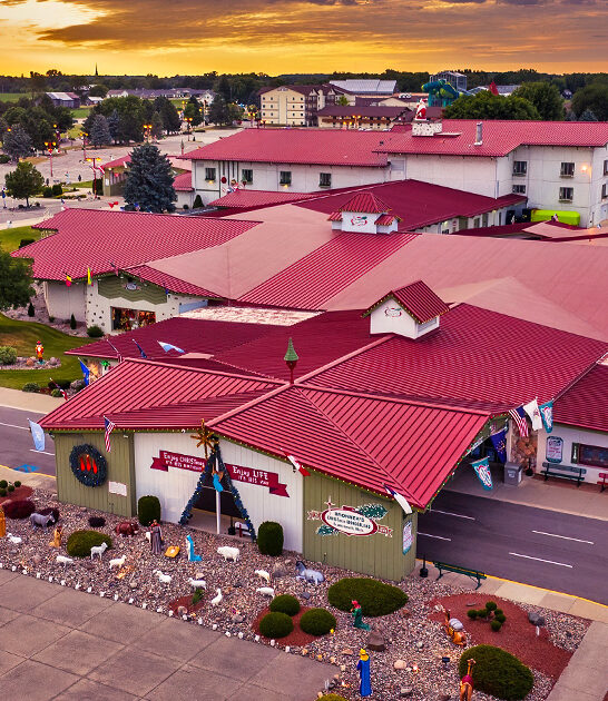 largest christmas mall michigan ftr