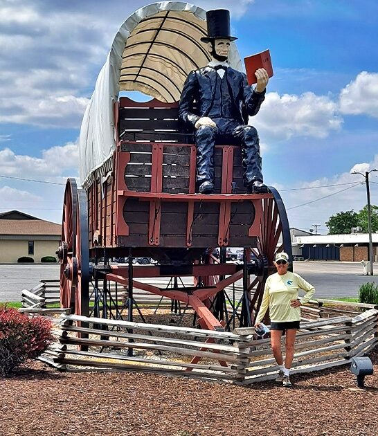 quirkiest roadside attraction illinois ftr