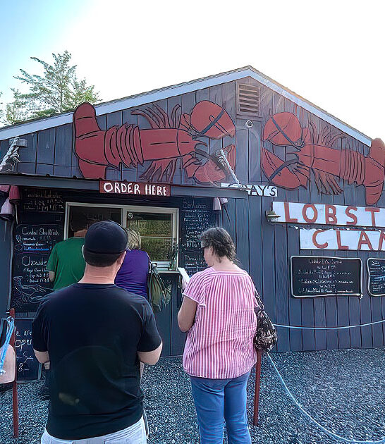 tiny seafood restaurant maine FTR