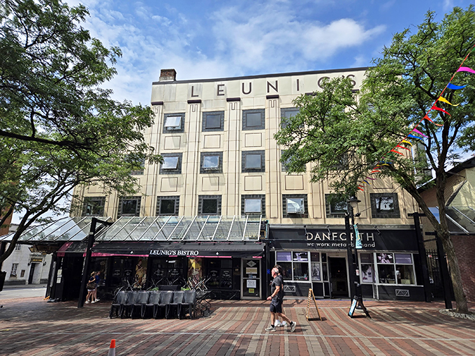 A Parisian postcard come to life! Leunig's charming storefront beckons with promises of culinary delights and European flair.