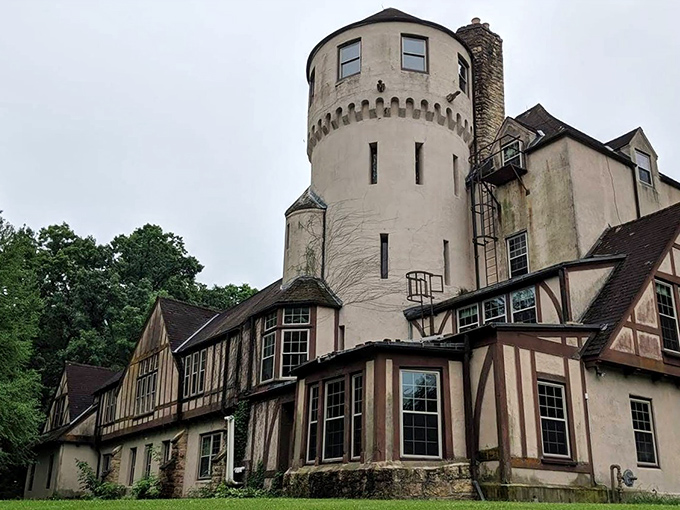 Straight out of a fairytale, this stone fortress beckons. Who needs Hogwarts when you've got Stronghold right here in Illinois?