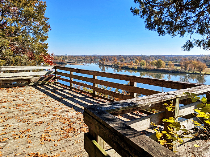 "Nature's balcony awaits! This wooden overlook at Buffalo Rock State Park offers a view that'll make your Instagram followers green with envy."