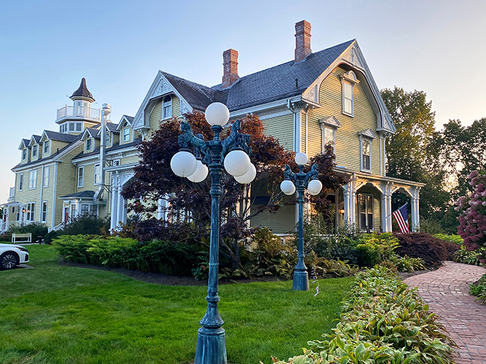 A splash of sunshine! This buttery yellow Victorian mansion isn't just a house, it's a time machine with really comfy beds.