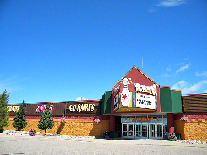 Welcome to Knuckleheads, where fun comes in all sizes! This colorful exterior promises a world of excitement waiting just beyond those doors.