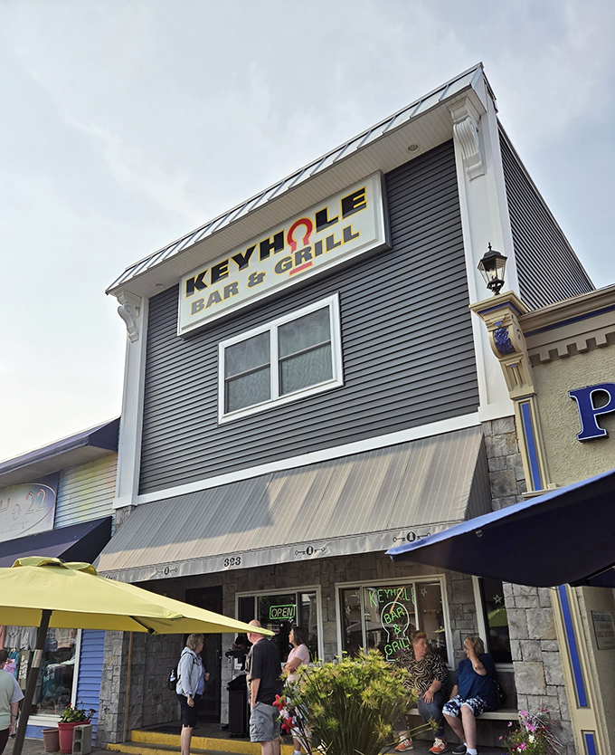 Welcome to flavor town! The Keyhole Bar & Grill's unassuming exterior hides a treasure trove of culinary delights, like a delicious secret waiting to be unlocked.