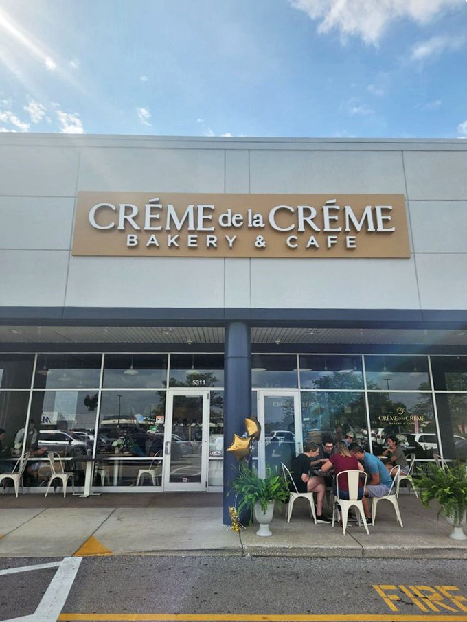 A slice of Parisian charm in the heart of Columbus! Cr&eacute;me de la Cr&eacute;me's inviting facade promises a sweet escape from the everyday hustle.