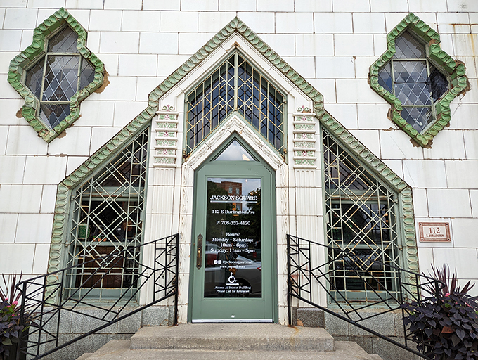 A facade that's part fairy tale, part time machine! Jackson Square Mall's enchanting entrance invites you to step into a world where nostalgia reigns supreme.