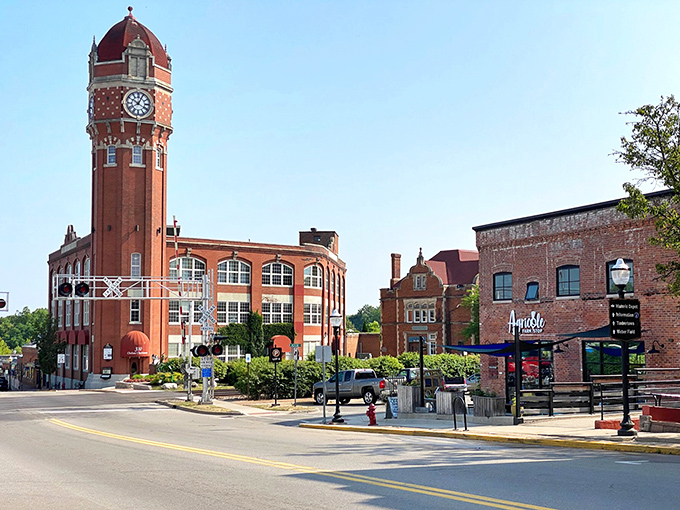 Time stands still, but Chelsea doesn't! The iconic clocktower presides over a bustling Main Street, where history and modernity dance a charming duet.