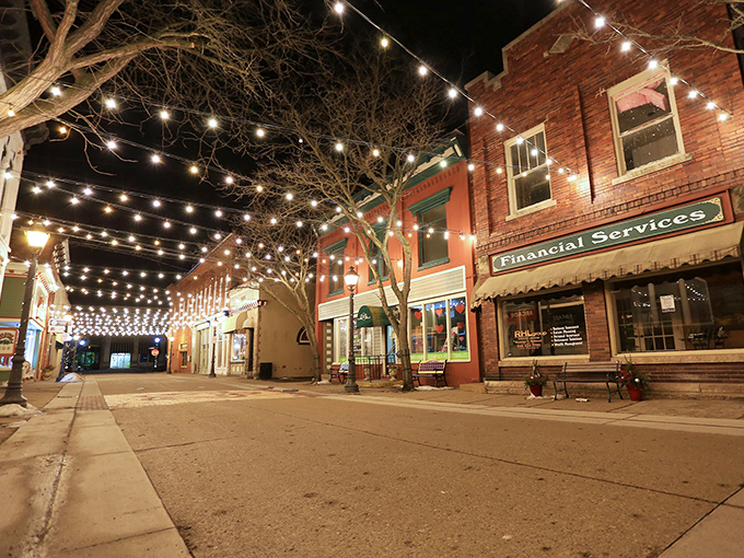 Main Street magic! Holly's downtown could give Disneyland's a run for its money &ndash; minus the mouse ears and exorbitant prices.