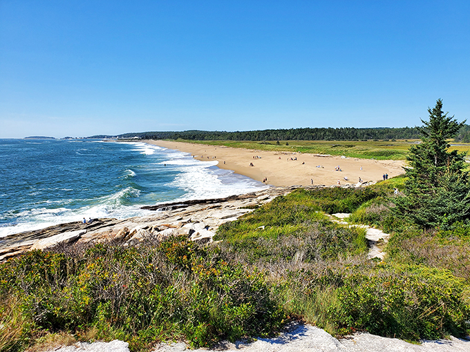 Who needs a Caribbean getaway? This slice of Maine heaven is serving up postcard-perfect views without the passport hassle!