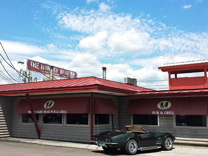 Who knew paradise had a red roof? This unassuming exterior hides a treasure trove of flavors waiting to be discovered.