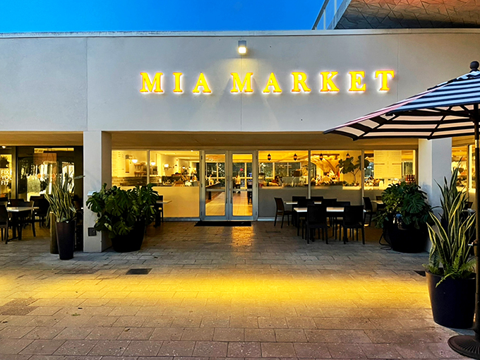Mia Market: Where culinary dreams come true and diets go to die (in the most delicious way possible). This glowing beacon of gastronomy beckons food lovers from far and wide.