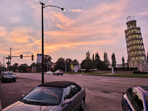 This 94-Foot Tower In Illinois Is A Mini Leaning Tower Of Pisa And It's ...