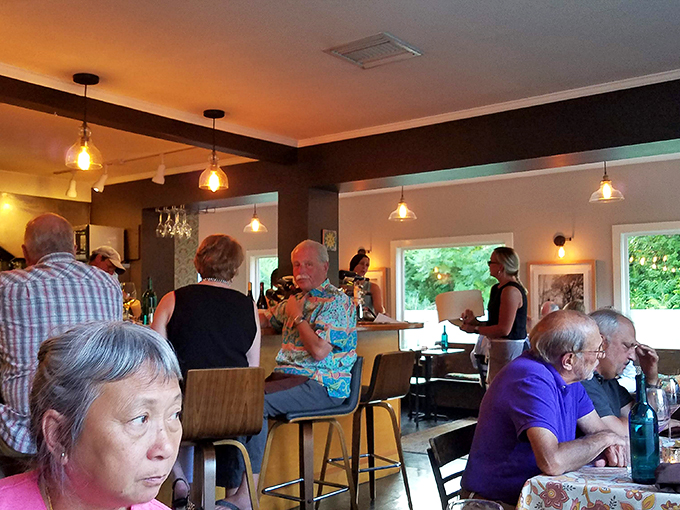 Where everybody knows your name… or at least your favorite dish. Franny's dining room buzzes with the energy of happy eaters.