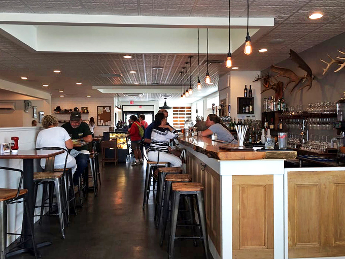 Where locals and visitors break bread together. Helen's bar area is the heart of the restaurant, serving up community spirit alongside local brews.