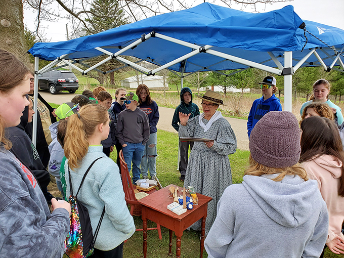 School trip or time travel expedition? These kids are getting a hands-on history lesson that beats any textbook. Take that, Wikipedia!