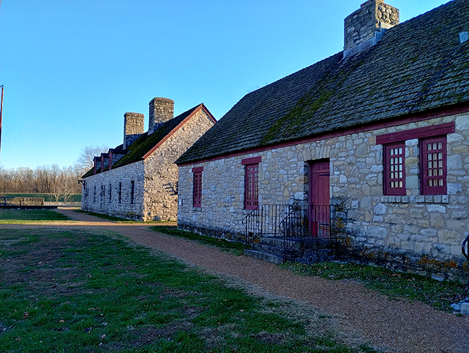 If these walls could talk, they'd probably ask for a fresh coat of paint. But hey, that's the charm of 300-year-old architecture!