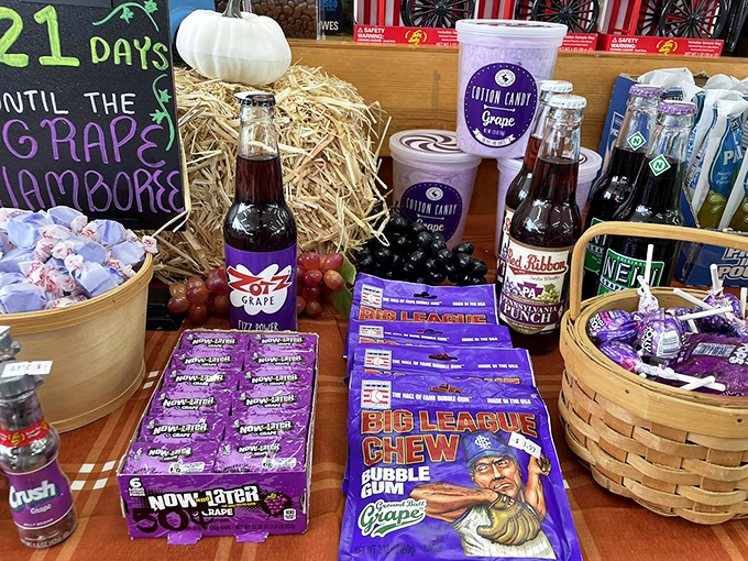 Fall flavors meet classic sweets in this autumnal display. It's like Halloween and Thanksgiving had a delicious baby.