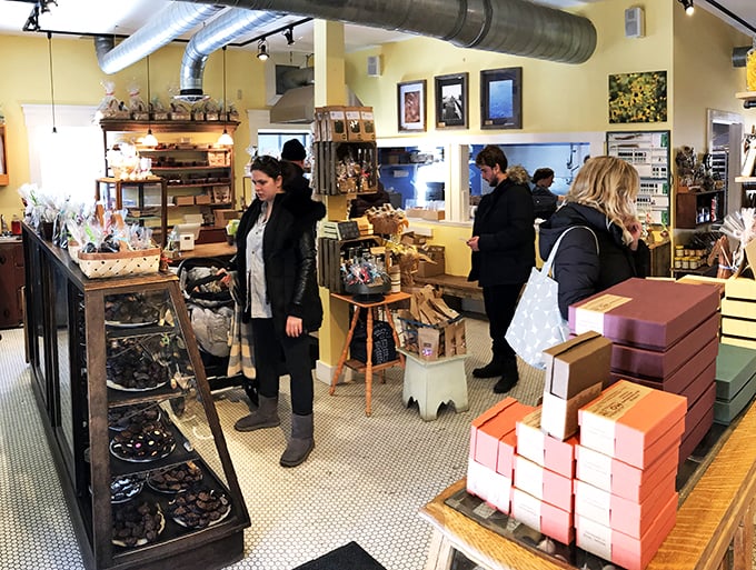 Chocolate pilgrims on their sacred journey. You can almost hear the internal debates: "Just one more piece&hellip; or maybe two?"