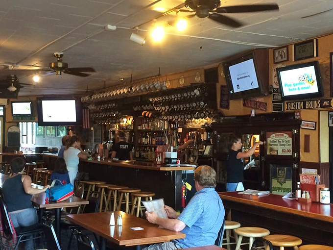 Where everybody knows your name! Rollie's bar is the kind of place where stories are shared, friendships are forged, and thirsts are quenched.