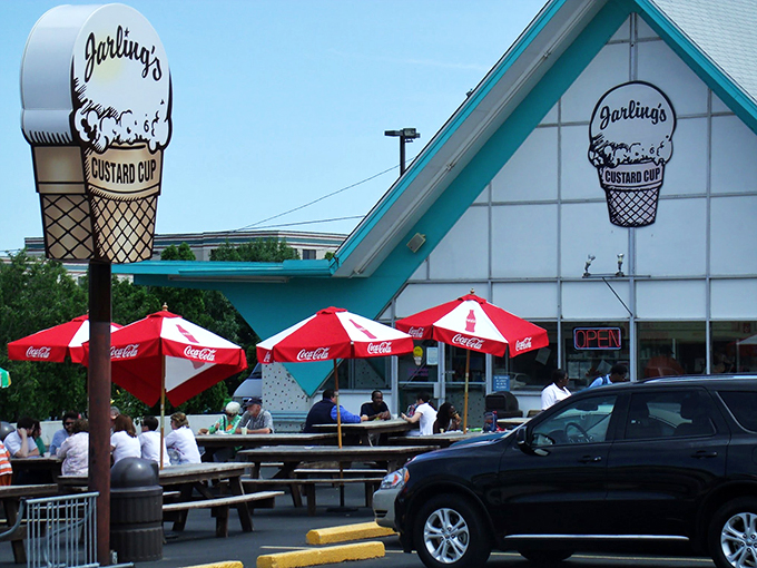 Ice cream social central! These happy faces prove that Jarling's isn't just serving dessert, they're dishing out pure, unadulterated joy.