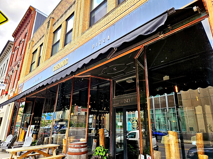 Beer and pizza, a match made in Maine heaven! Cushnoc's patio is the perfect spot to indulge in both.