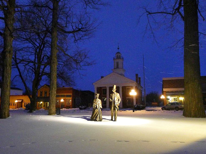 Norman Rockwell, eat your heart out! Metamora's town square is a living holiday painting.