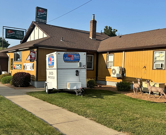 Wendt's on the Lake: Where the fish are so fresh, they practically jump onto your plate.
