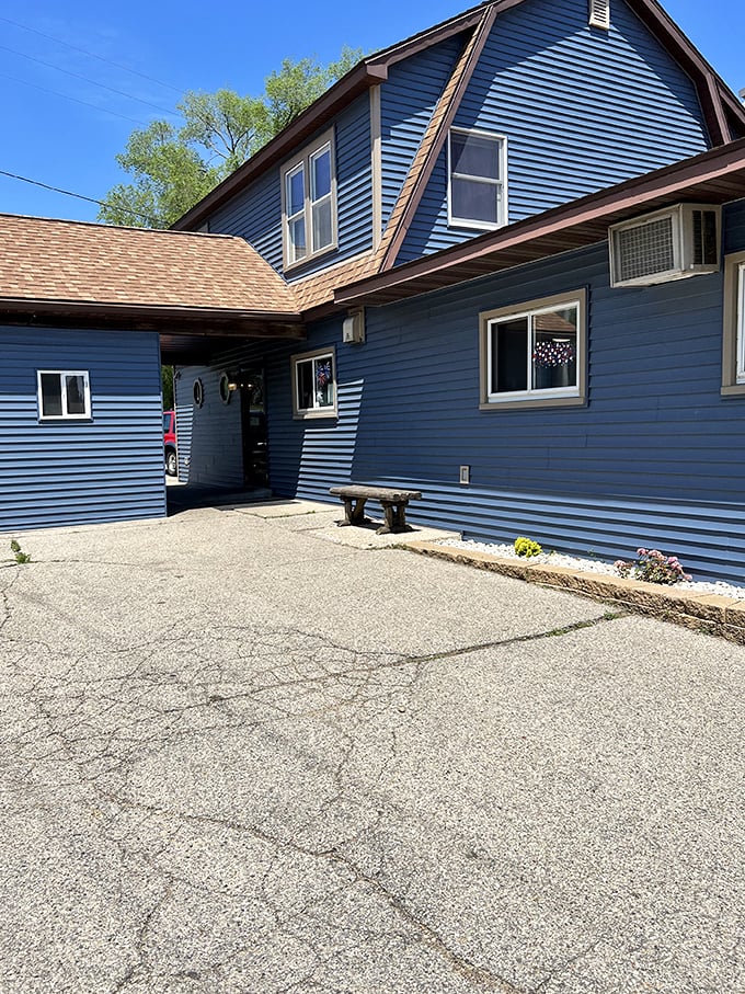 Homey atmosphere, hearty meals, and perhaps a spectral regular or two? Aztalan Inn: where every meal is an adventure!