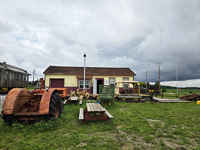Roadtrippers, switch tracks to this ghostly depot! Just remember, some passengers might have been waiting for their train since 1920!