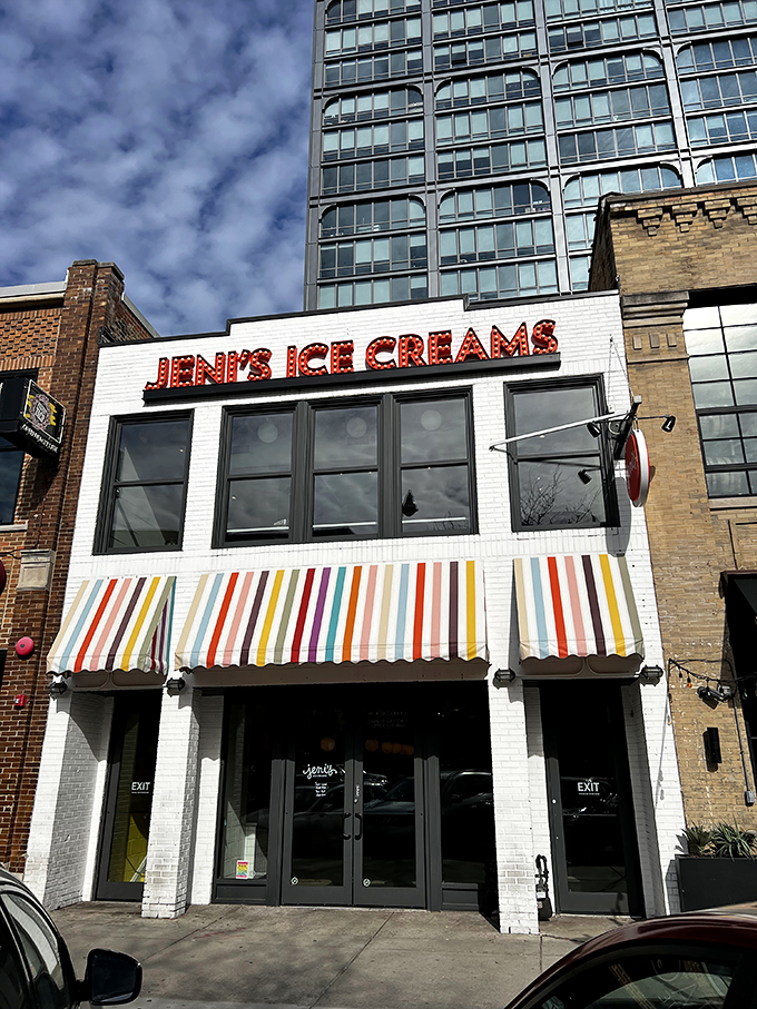Part ice cream parlor, part flavor laboratory. Jeni's is where your taste buds go to get their minds blown.