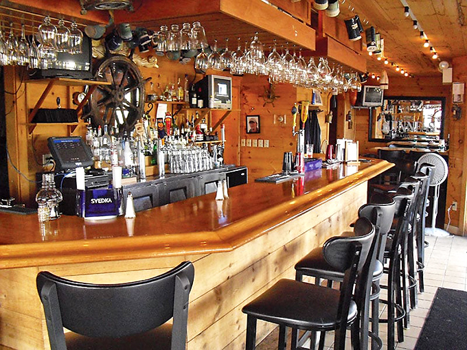 This isn't just a bar; it's a liquid library of libations. Pull up a stool and prepare for a cocktail adventure that would make Jack Sparrow raise his glass in approval.