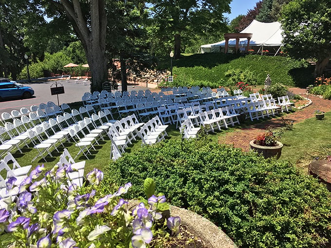 From "I do" to "happily ever after," this event space turns every occasion into a royal affair. No glass slippers required.
