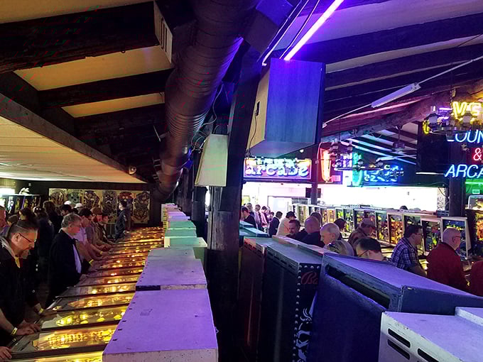 It's standing room only in this flipper frenzy &ndash; looks like everyone got the memo about the hottest spot in town!