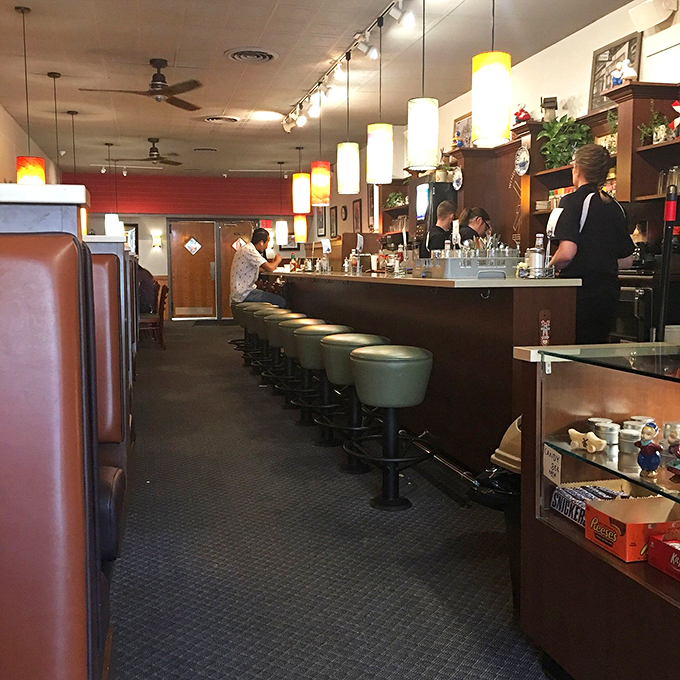 The unsung heroes of comfort food: dedicated staff keeping the coffee flowing and the grills sizzling.