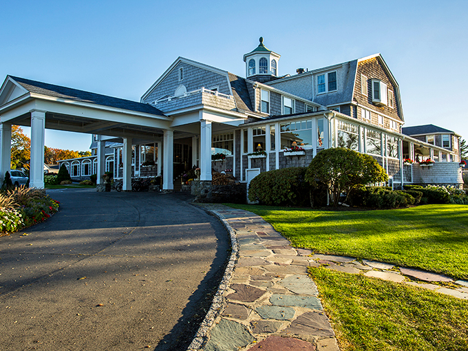 Forget camping, this grand dame of hotels is the ultimate road trip finale. Time to hang up those car keys in style!