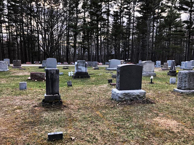 Rolling the dice with the afterlife! This cemetery is the final stop for thrill-seekers and ghost-peepers alike.
