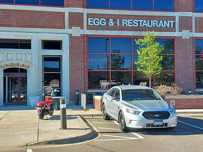 Sunny side up and down-to-earth: This St. Paul staple cracks the code on perfect breakfasts.