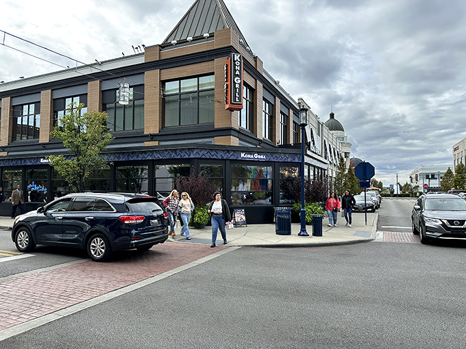 Navigate to a culinary paradise! Kona Grill offers a tasty pit stop for globe-trotting taste buds.