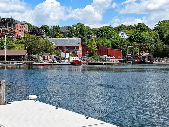 A living, breathing masterpiece! Weathered buildings create a scene worthy of a thousand paintings.