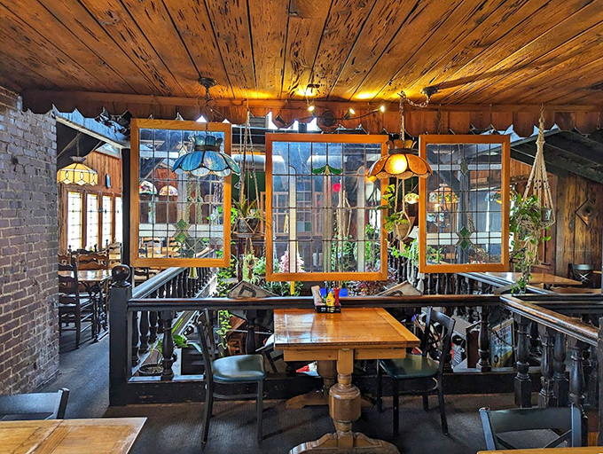 Suspended gardens and twinkling lights: Dining here is like eating in a magical treehouse for grown-ups.