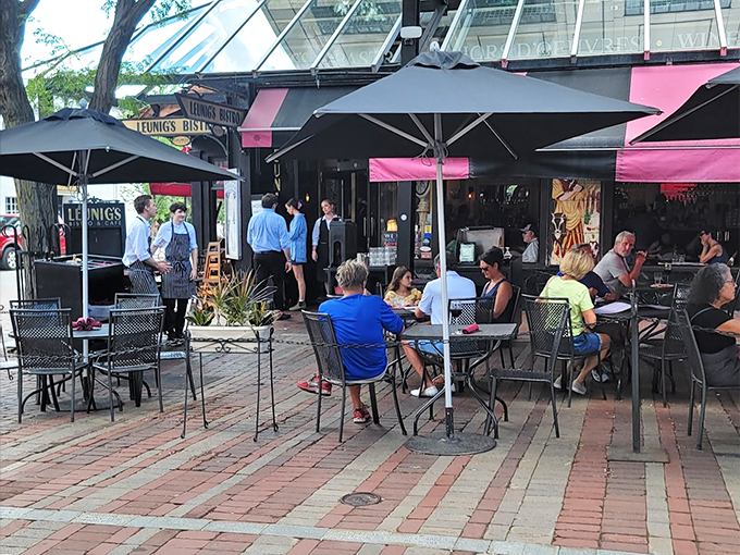 Al fresco dining at its finest. People-watching and poutine-eating: a match made in Burlington heaven.