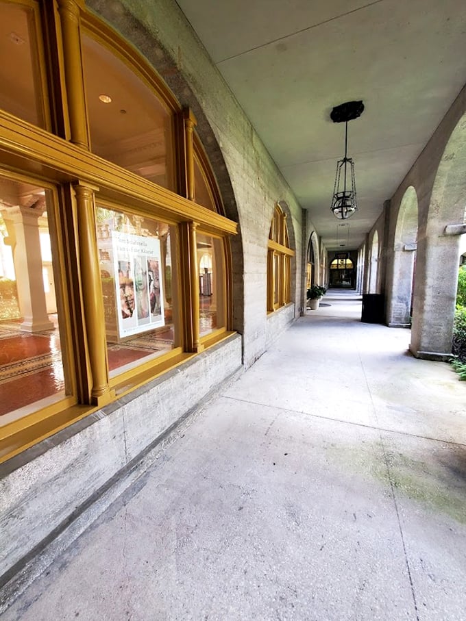 Arches and golden frames as far as the eye can see. It's like walking through a real-life Instagram filter!