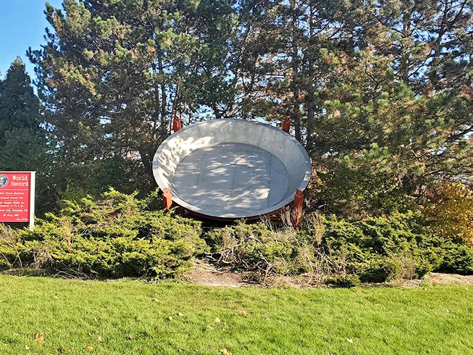 Sunrise, sunset, or is that just the gleam off this ginormous pie pan? Either way, it's a sight to behold.