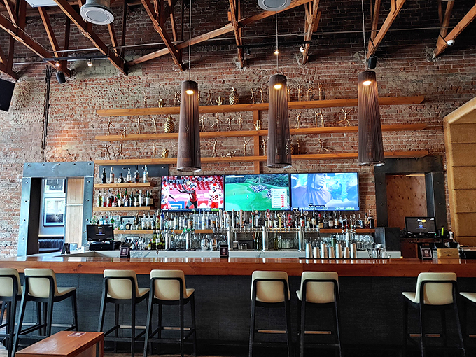 Sports on TV, spirits on tap &ndash; HUB's bar is where game day meets gourmet. Score!
