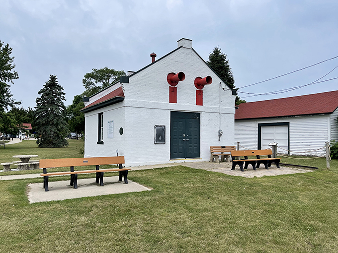 Take a seat and soak in the view. These benches have witnessed more romantic moments than a lifetime of rom-coms. Just don't expect them to spill any secrets.