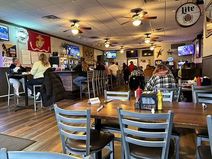 Where everybody knows your name... or soon will! Skoog's bustling dining room is a testament to its popularity among locals and visitors alike.