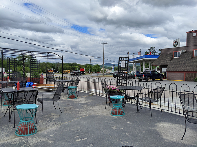 Al fresco dining with a side of people-watching. It's like a front-row seat to small-town life, with better food.