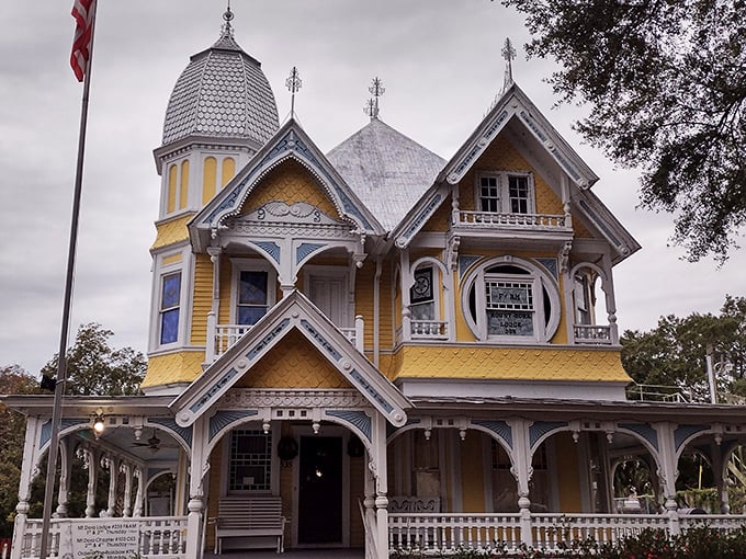Night falls, and the Donnelly House transforms. Is it just me, or did that window curtain just twitch?