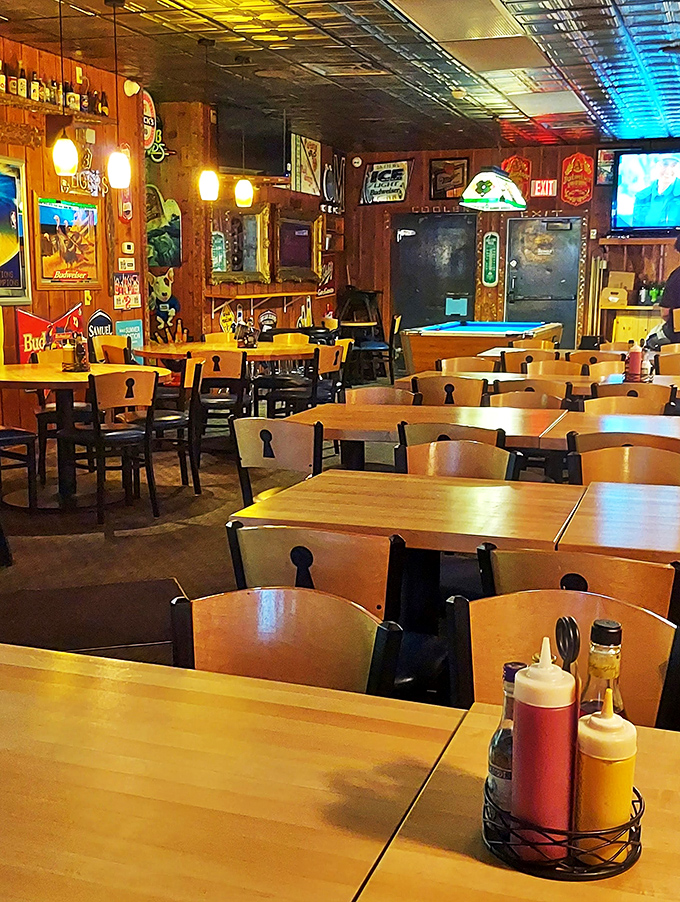 Table for two... or ten! The Keyhole's dining area is perfect for intimate dinners or raucous reunions, with enough space for everyone (and their appetites).